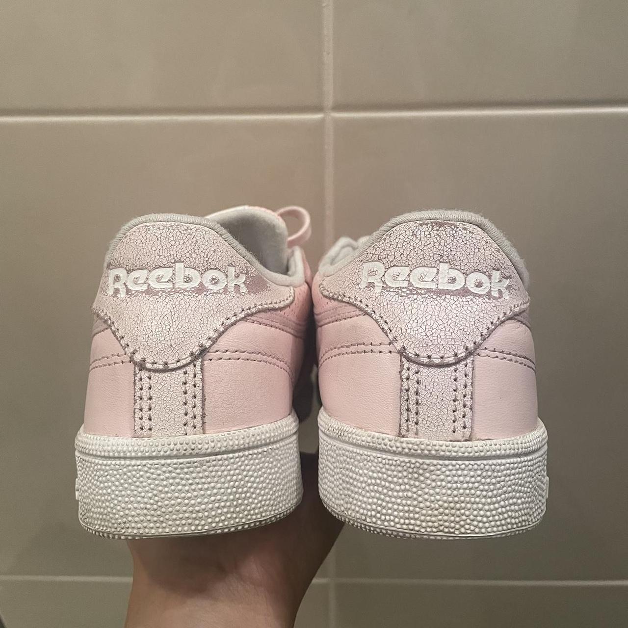 baby pink reebok sneakers well worn but still... - Depop