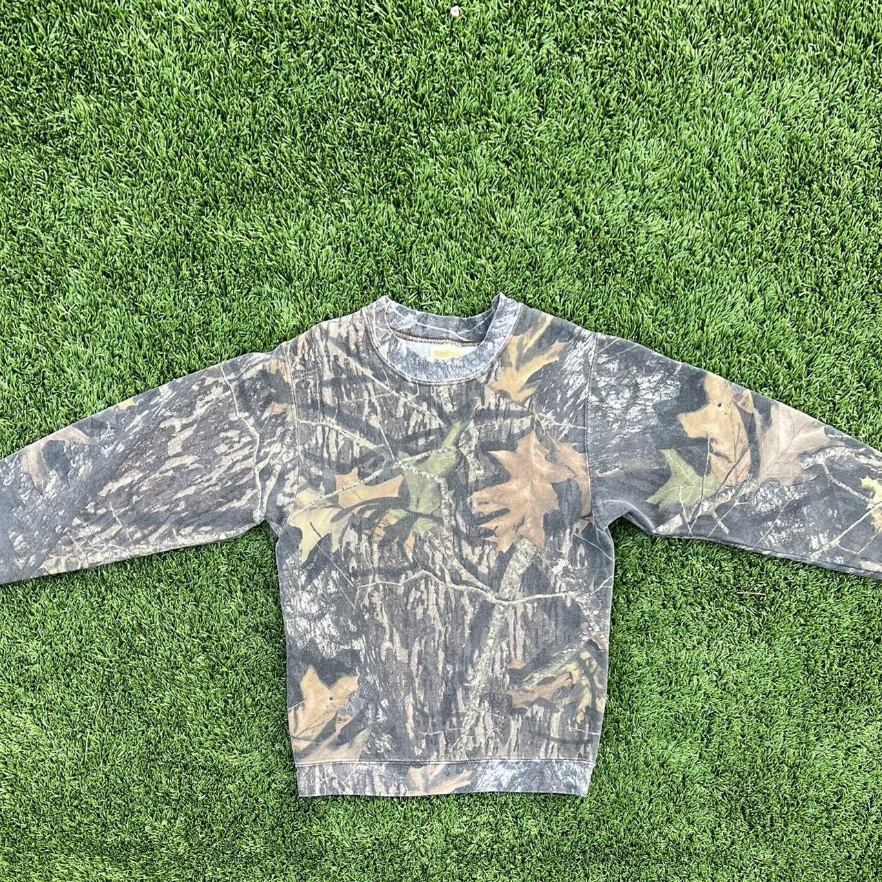 Vintage Camo Sweatshirt Size Women’s S or XS ♡... - Depop