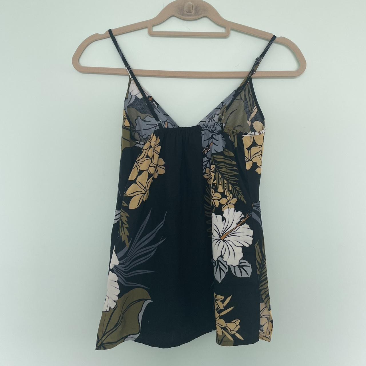 - Y2K cami top with hibiscus print !! - Cute and... - Depop