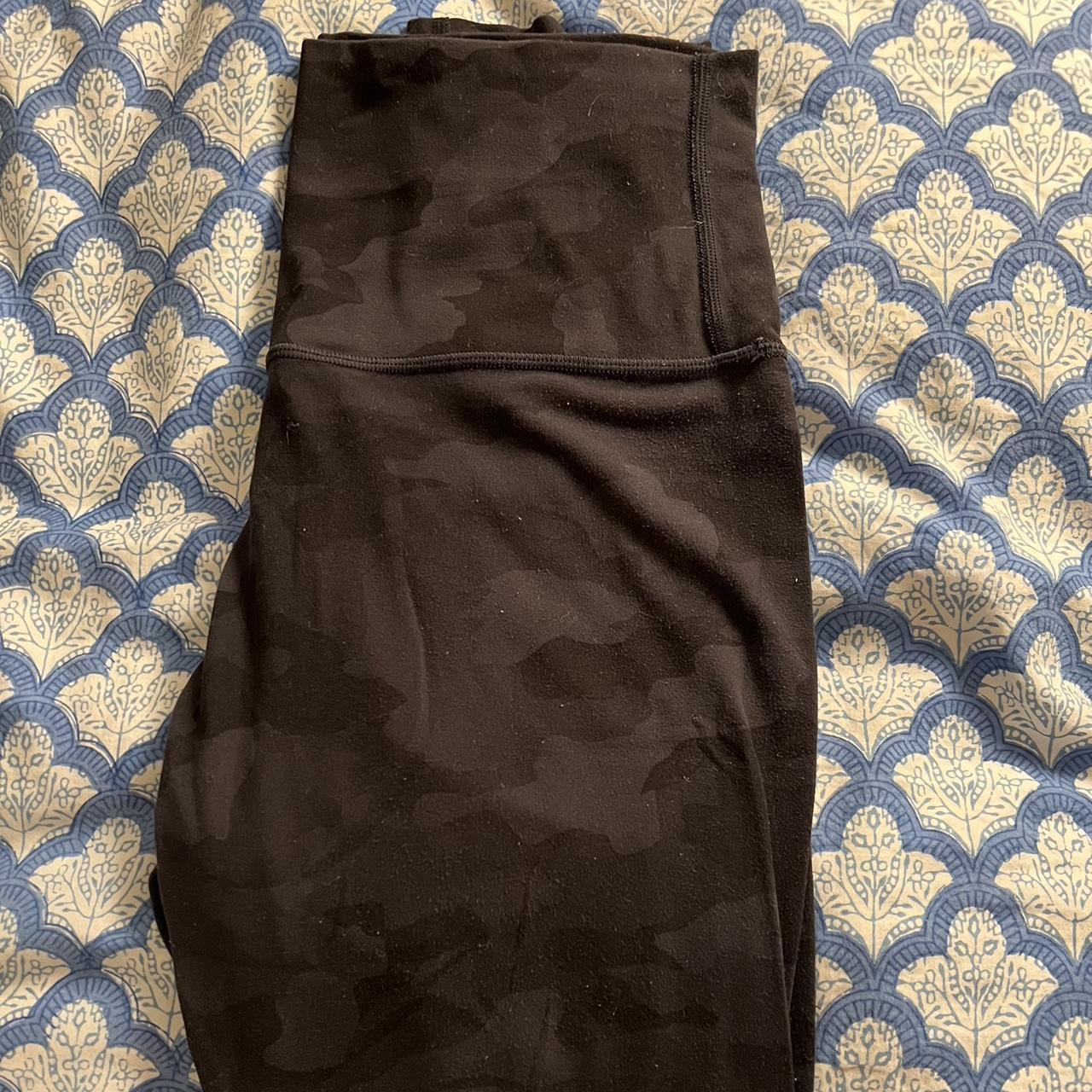 lululemon align black camo leggings size 8 only... - Depop