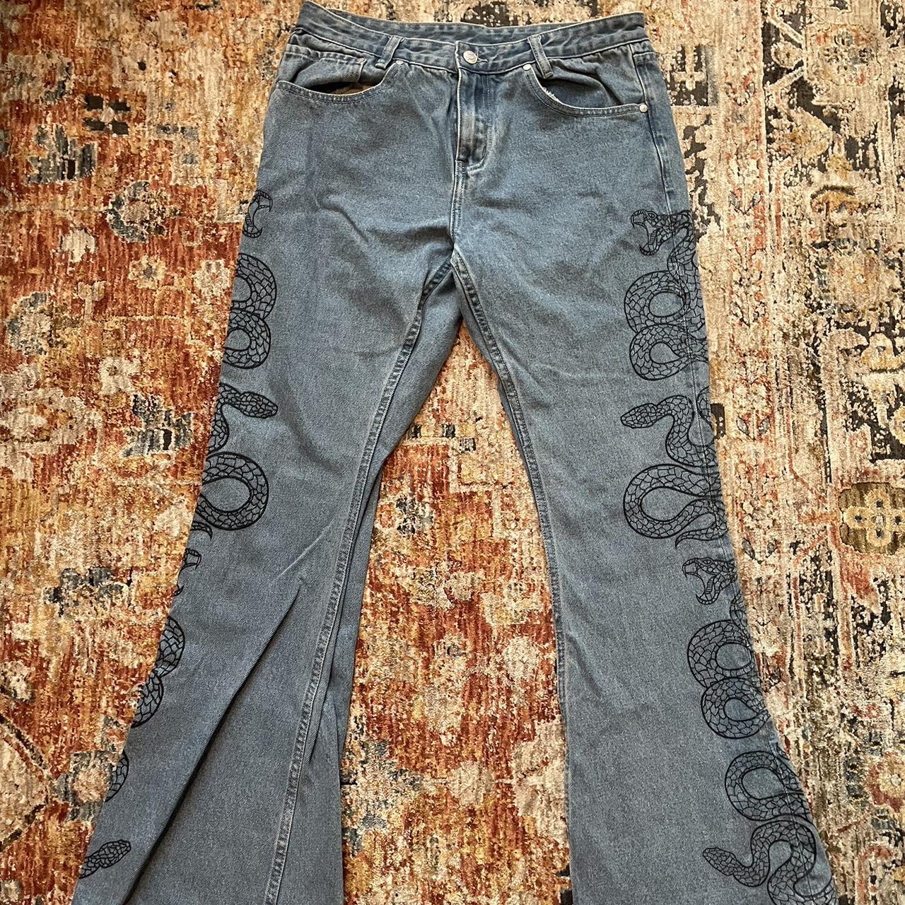 Bootcut snake jeans mid rise flattering fit size 29 / 8 - Depop