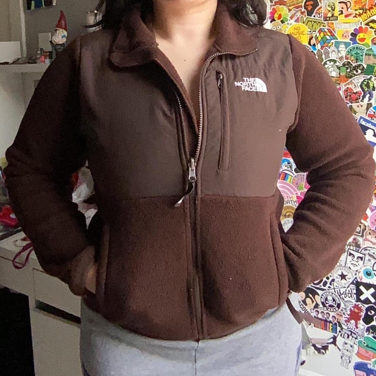 Brown North Face jacket Size ~ Small ( I’m a... - Depop