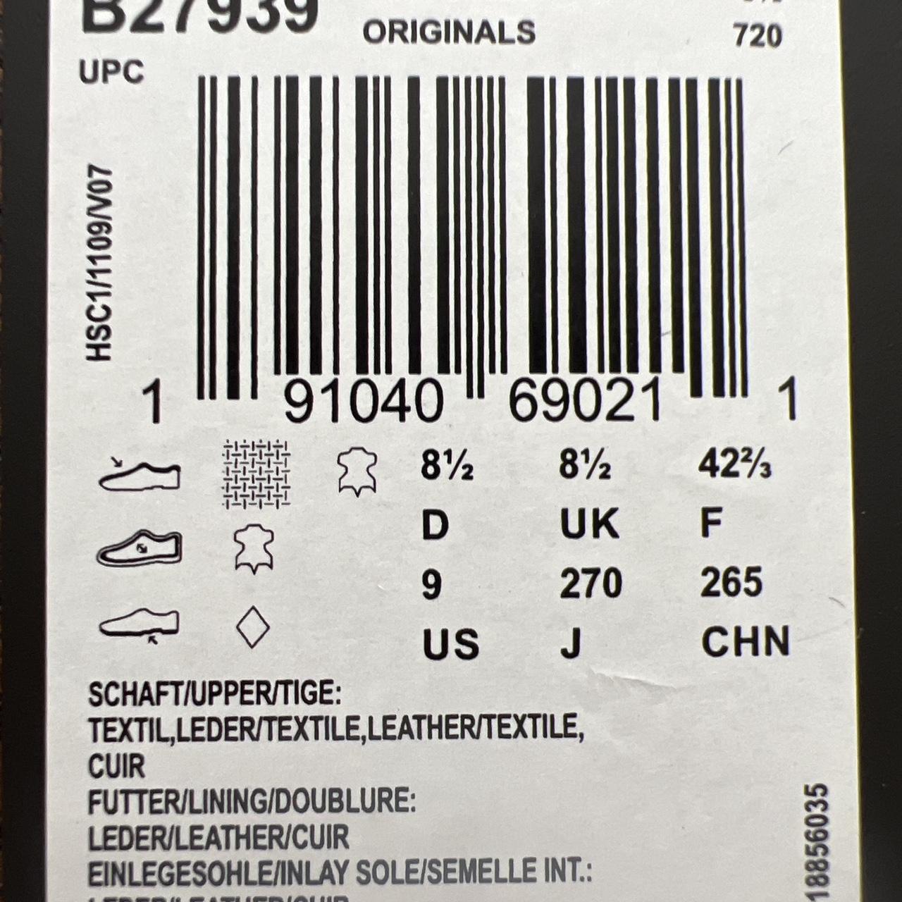 Raf Simons x Adidas ozweego special box with socks - Depop