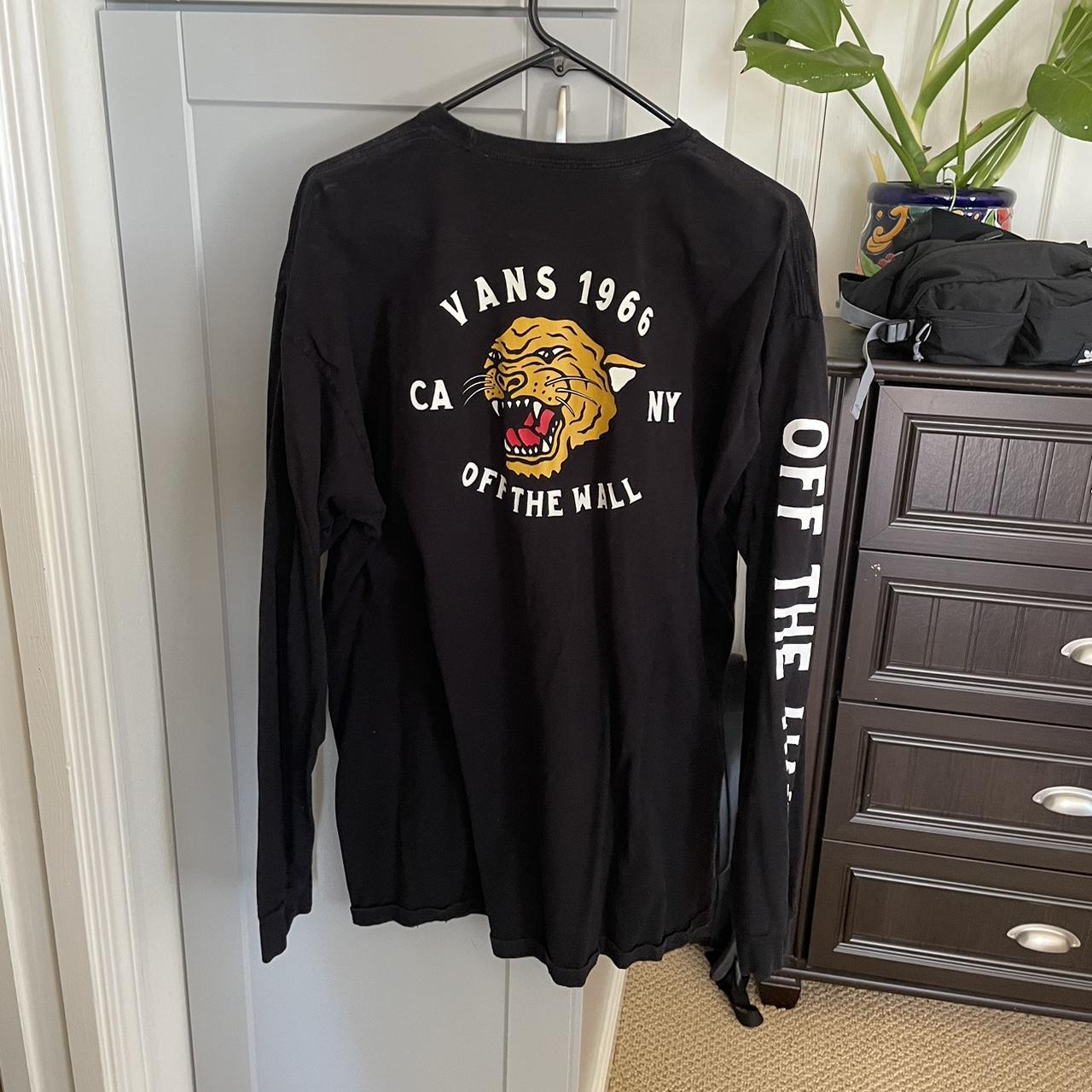 VANS Off The Wall Long Sleeve Men’s / Unisex Size... - Depop
