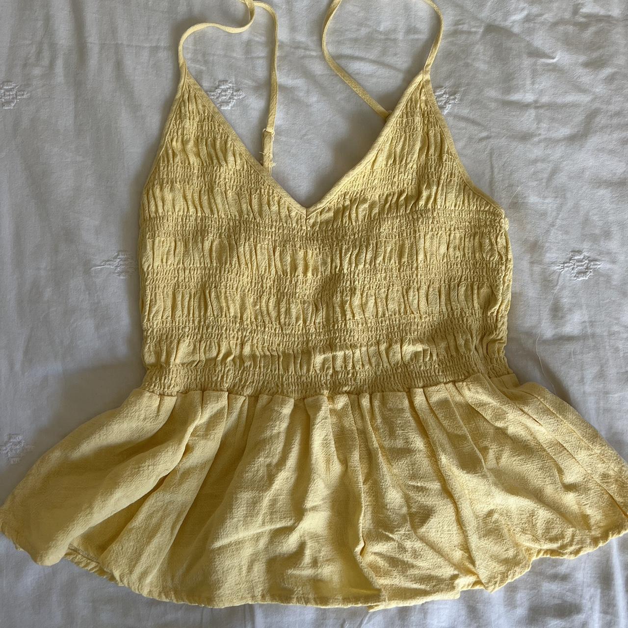 Super adorable little yellow summer top. Size L but... - Depop