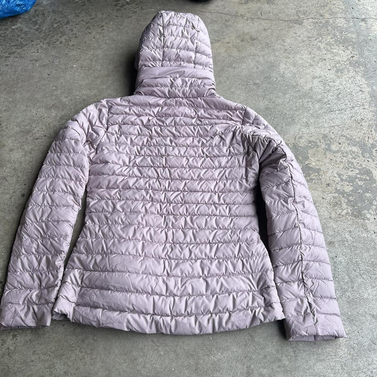 Lululemon Puffer Jacket Women’s size 6 see... - Depop