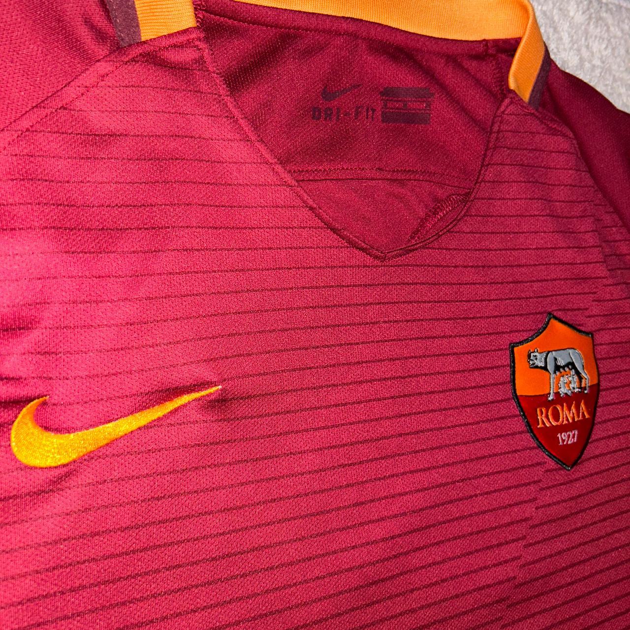 Soccer / football AS Roma Nike Jersey kit -no rips... - Depop