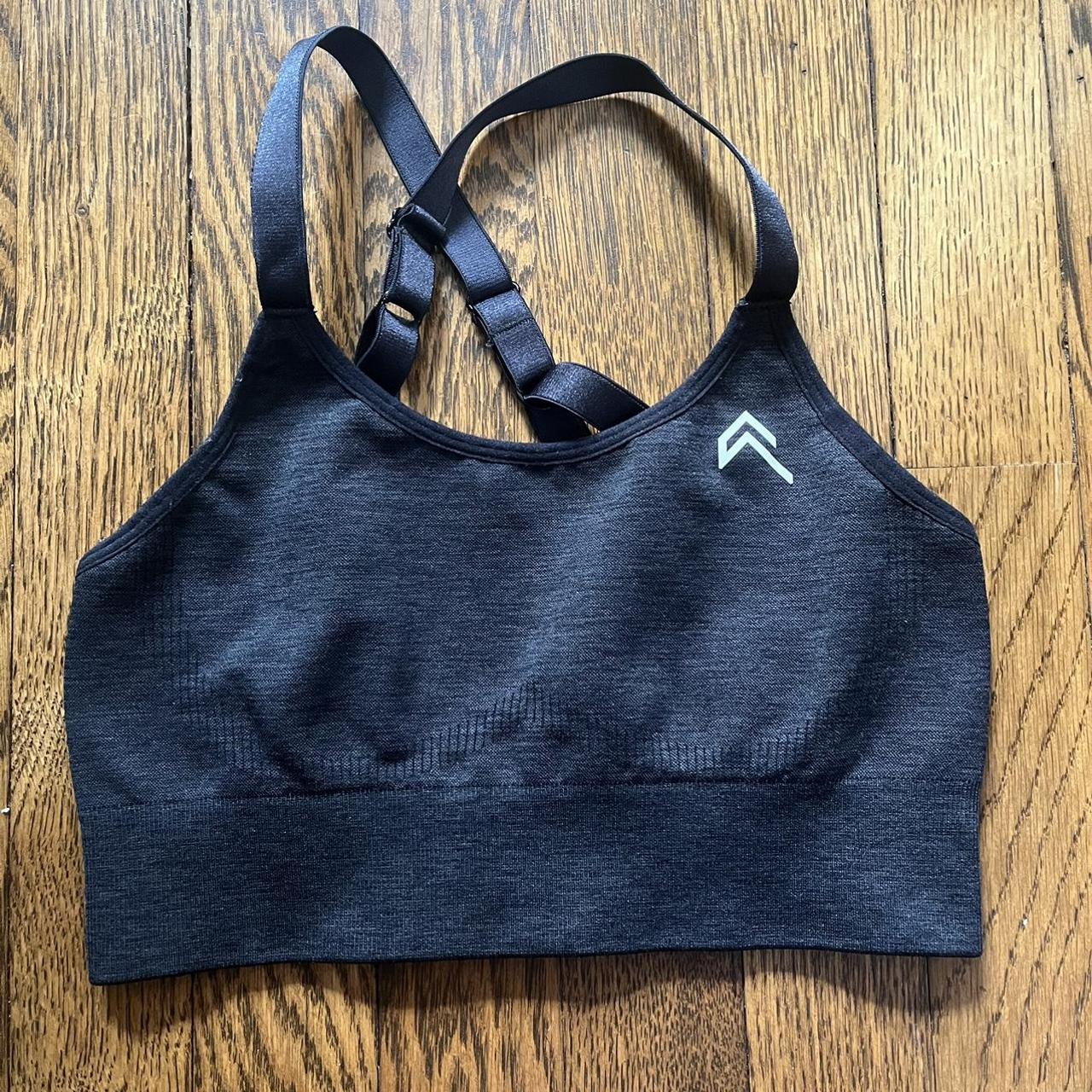 oner active bra size small - Depop