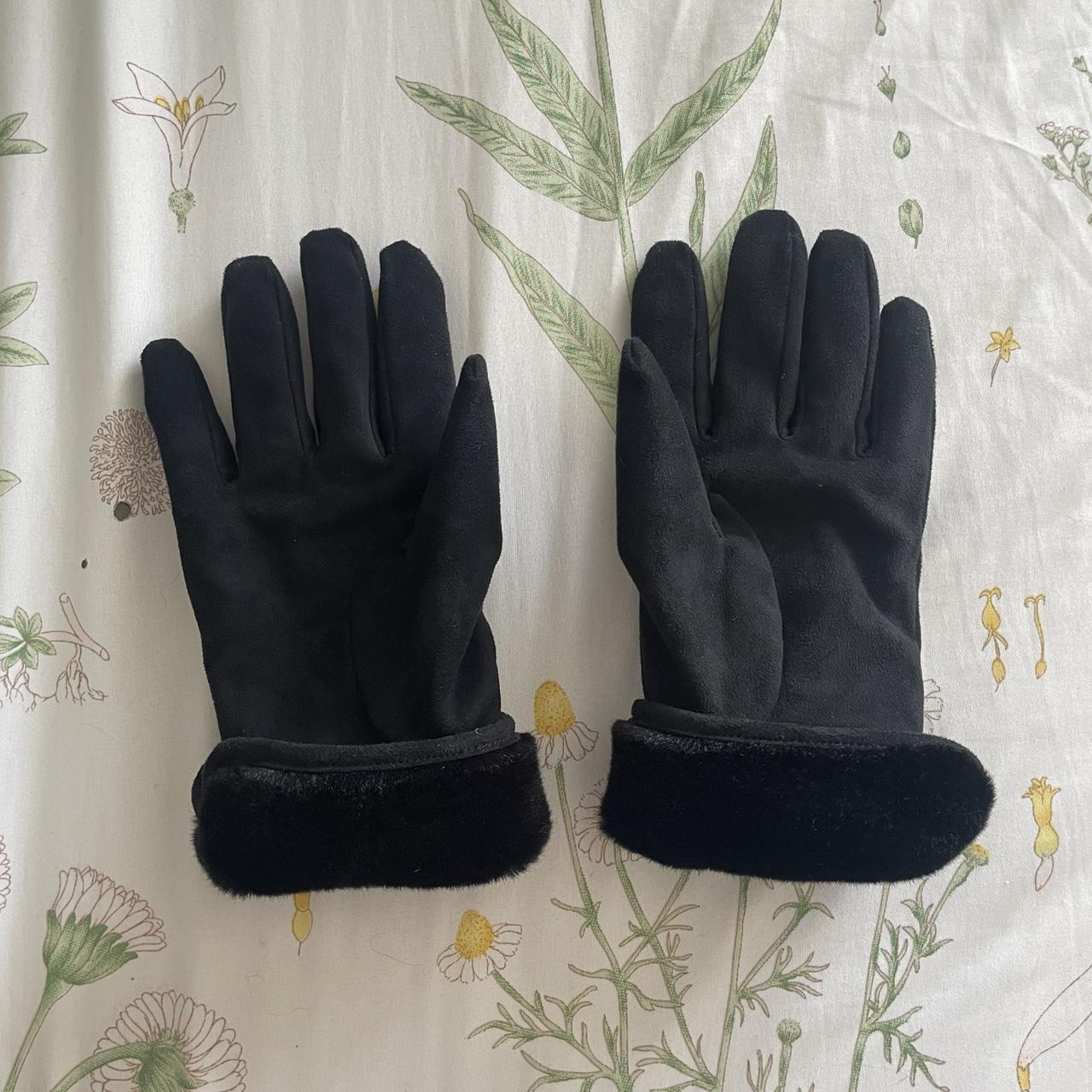 black winter gloves from uniqlo. soft fuzzy fabric... - Depop