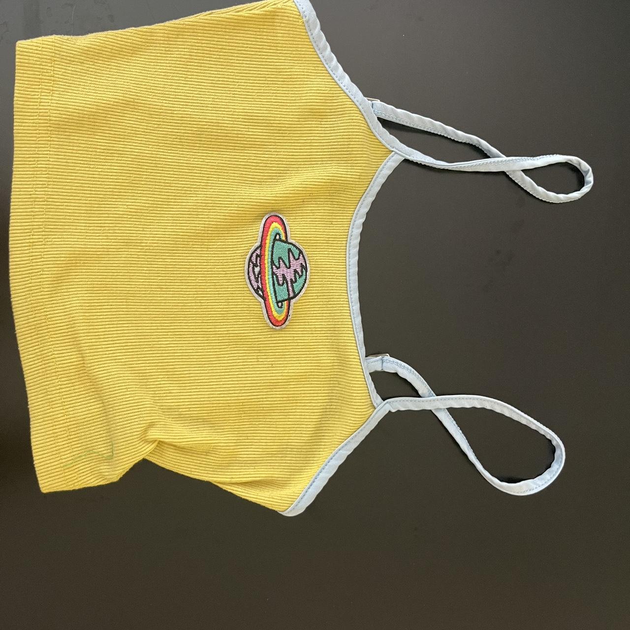 Planet cropped tank - Depop