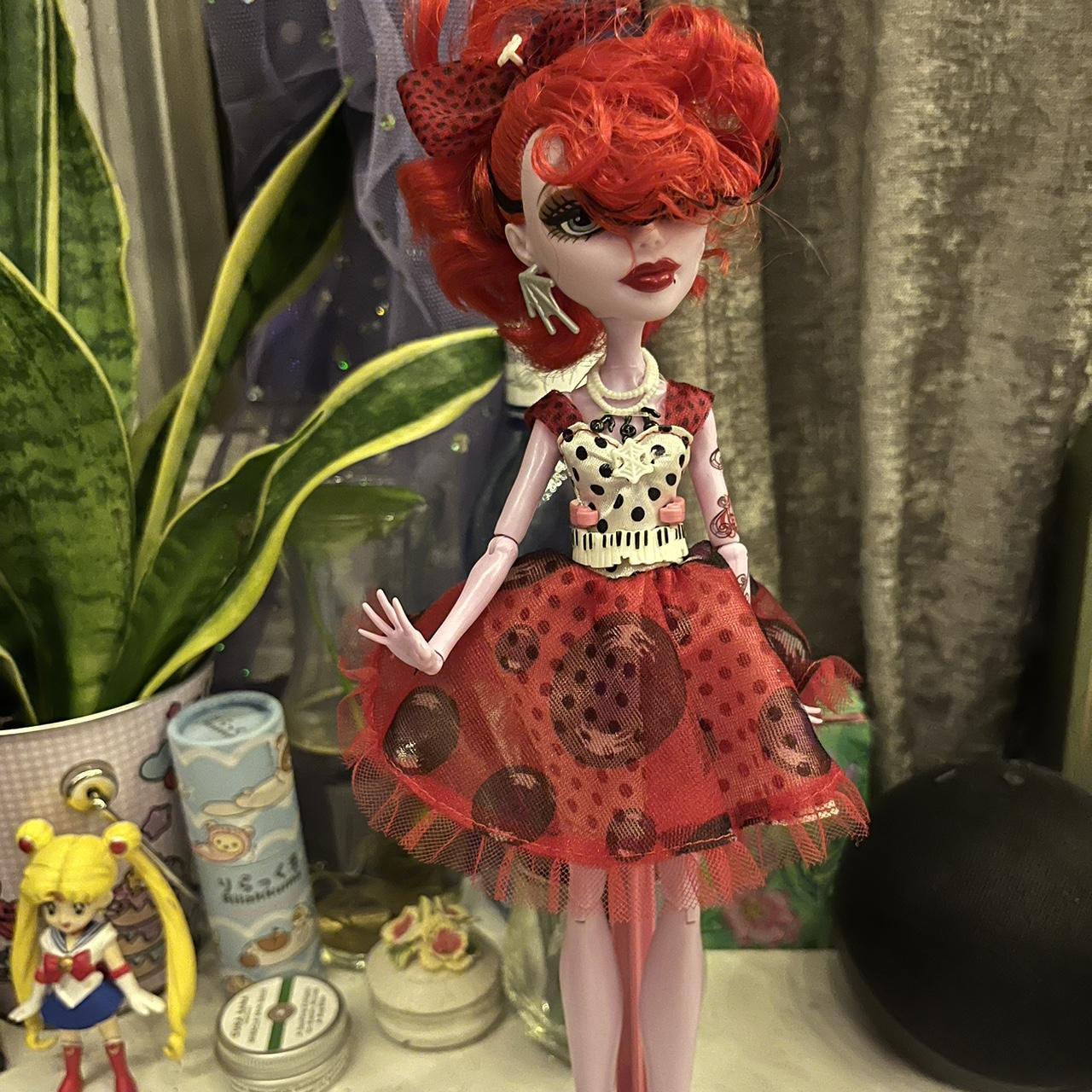 operetta monster high only selling for so much bc... - Depop