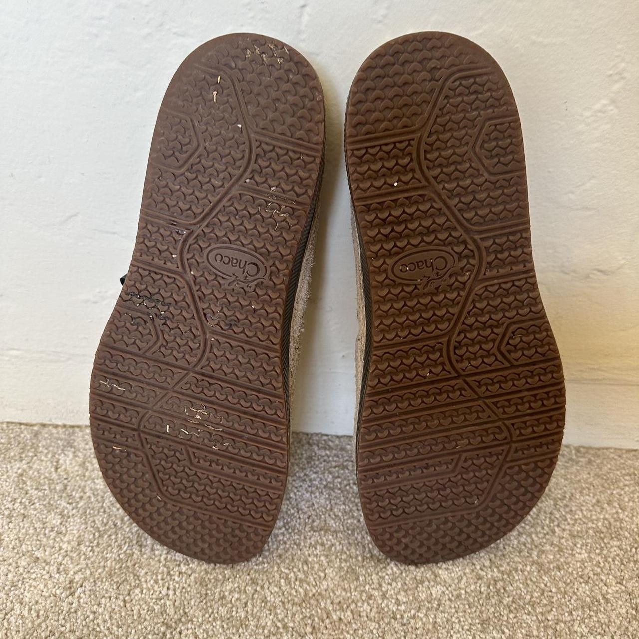 Chaco mules in good shape. Waterproof suede in cream... - Depop