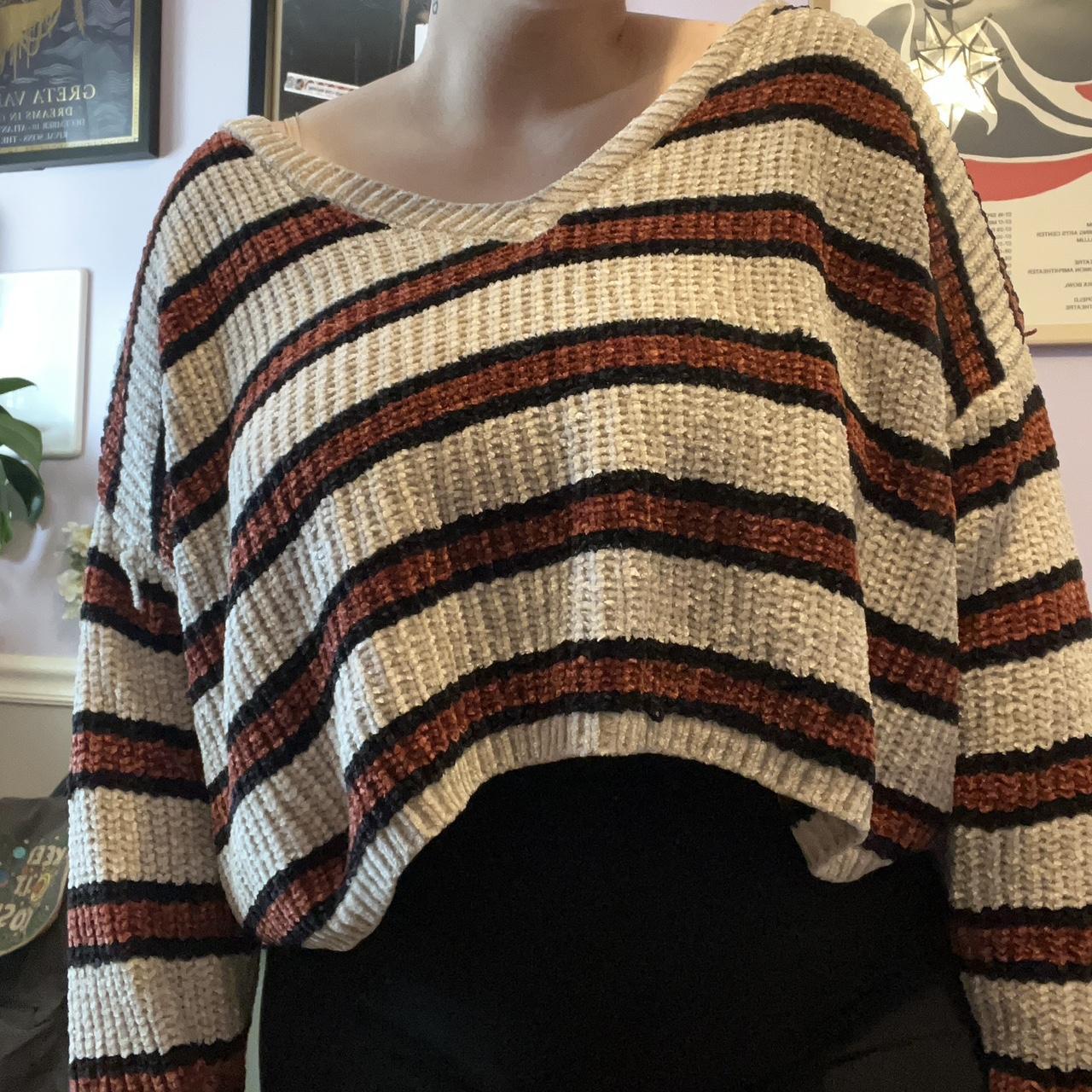 cropped v neck wild fable sweater from target. Size... - Depop