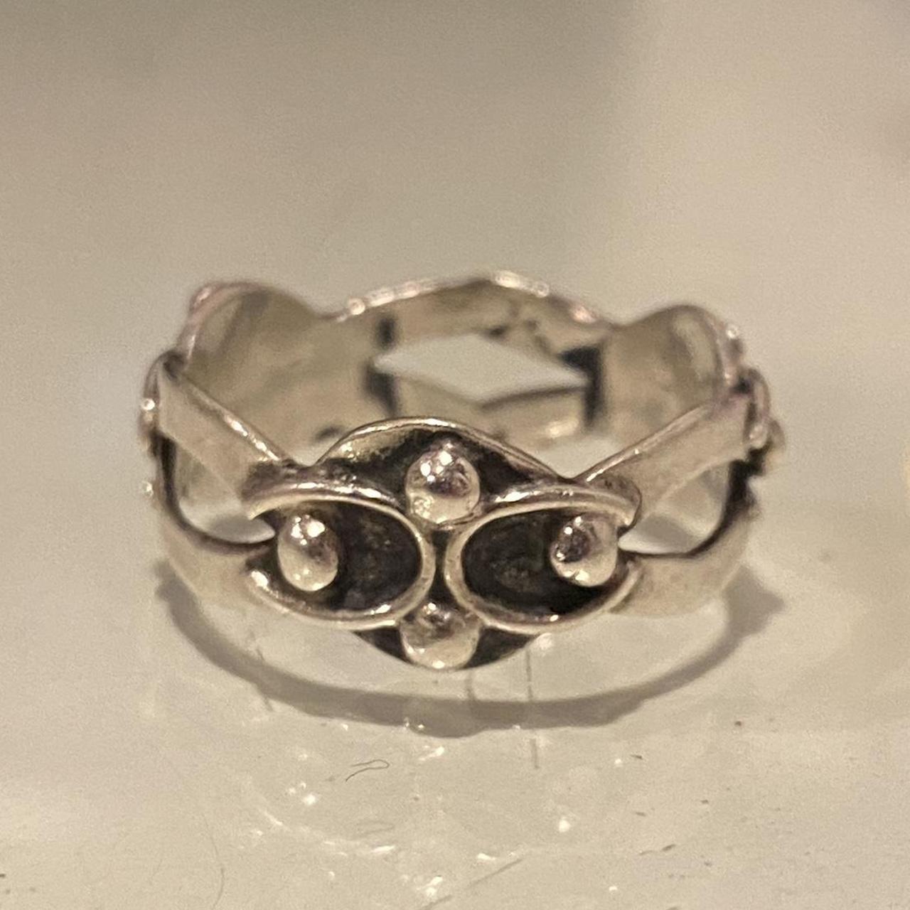 Vintage Mexico 925 stamped sterling silver ring... - Depop