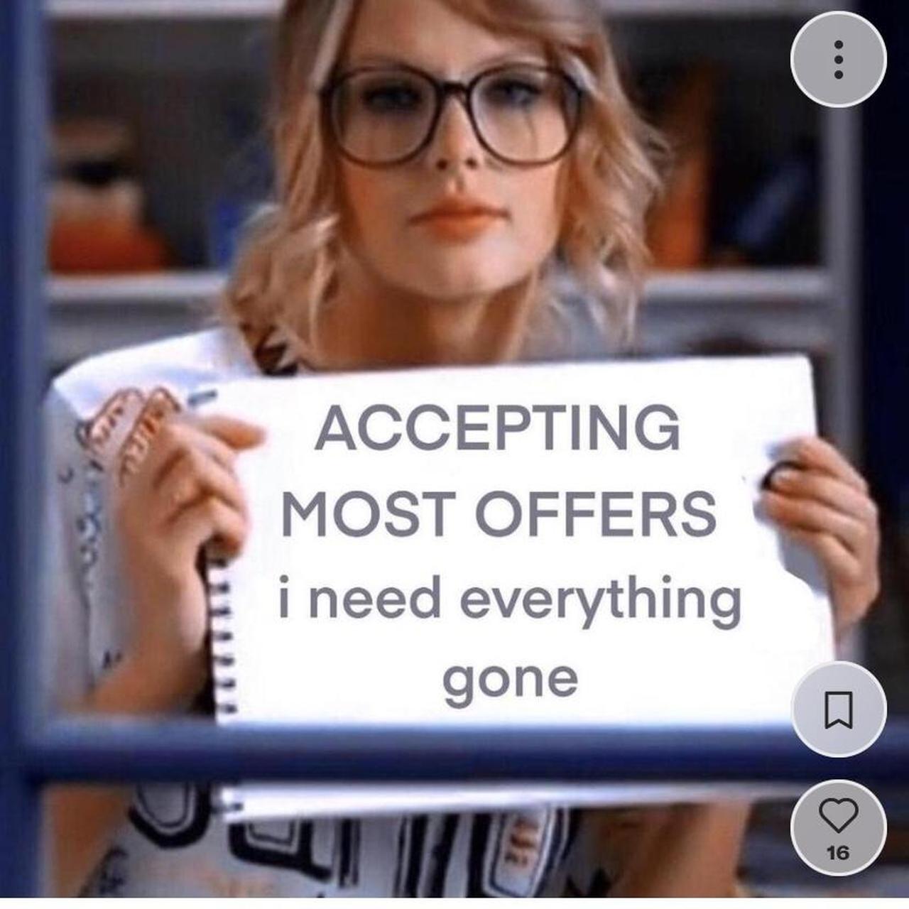 Moving soon so I need everything gone :)))... - Depop