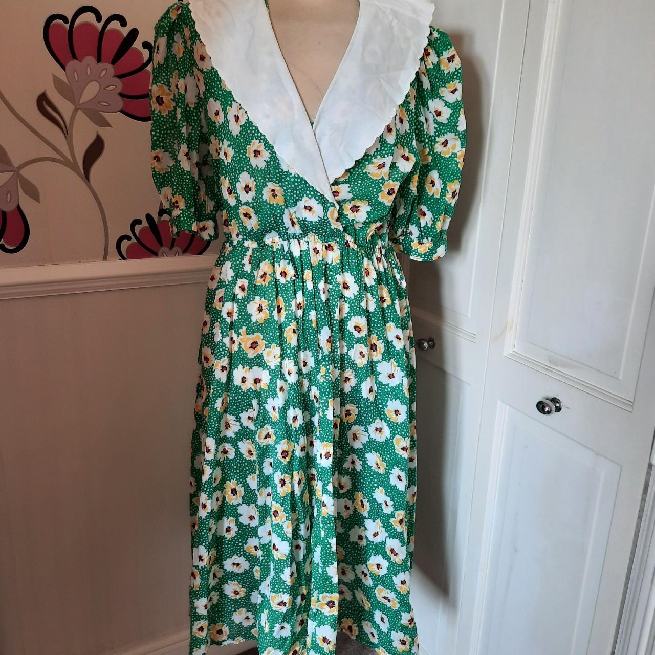 A WONDERFUL AUSTIN REED VINTAGE 1980S 100% COTTON... - Depop