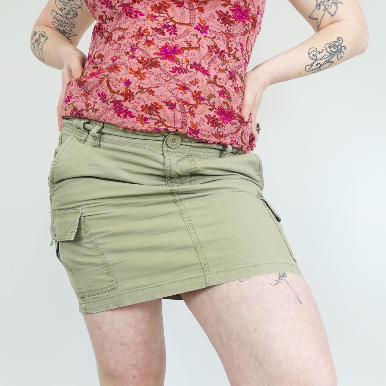 Vintage 2000s cargo mini skirt in khaki ♡ fits UK... - Depop
