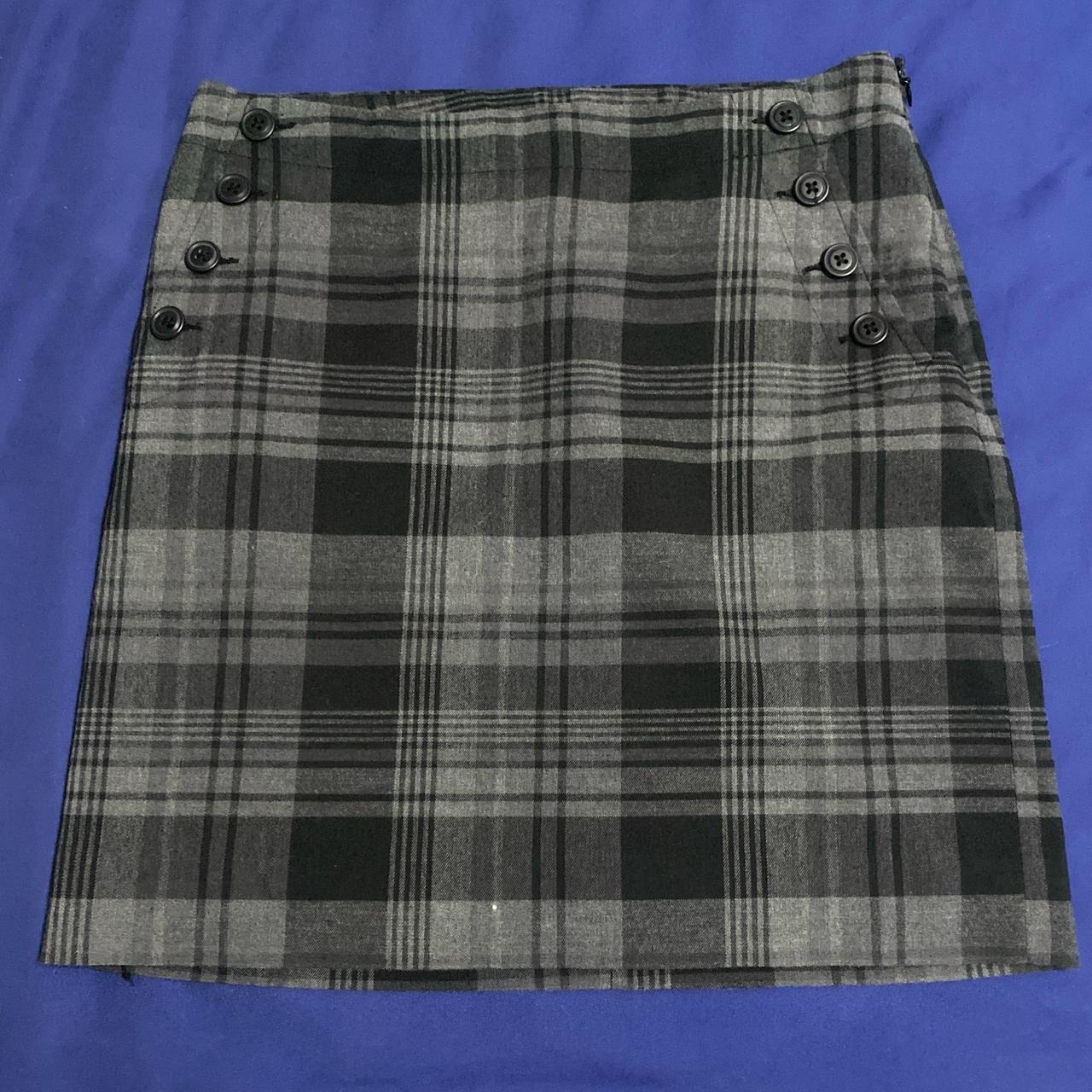 Y2K Plaid Mini Skirt 2010 Gap mini skirt with... | Depop