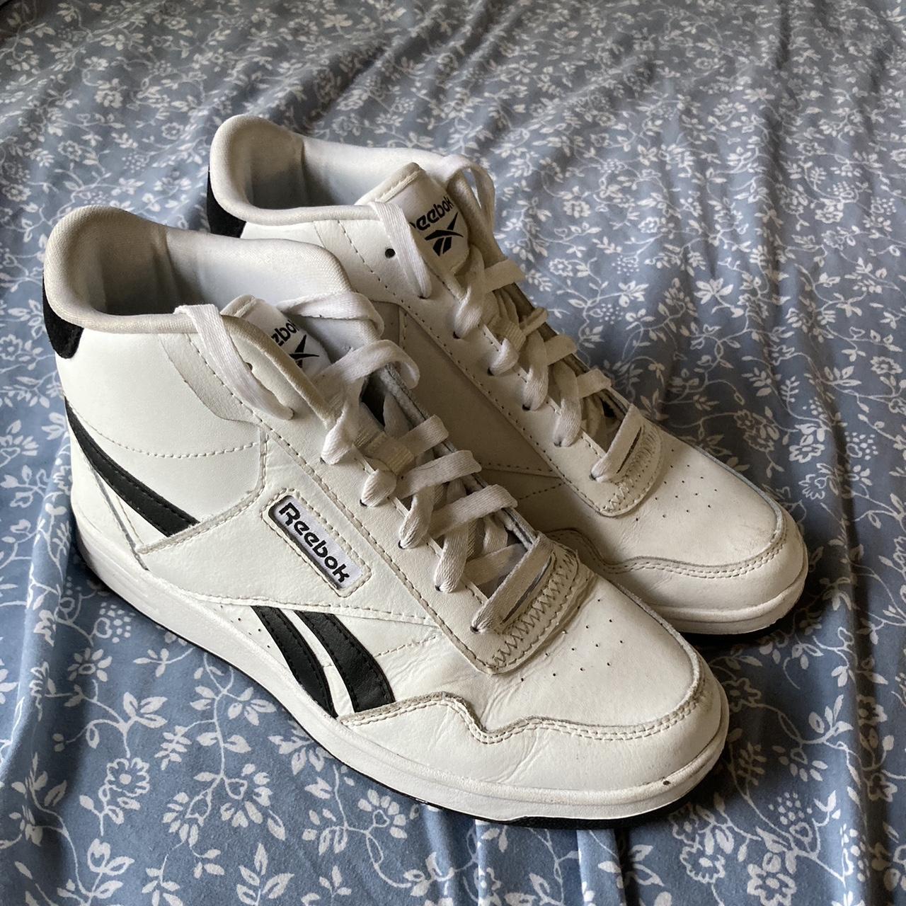 reebok high tops super comfy and barely worn flaws... - Depop