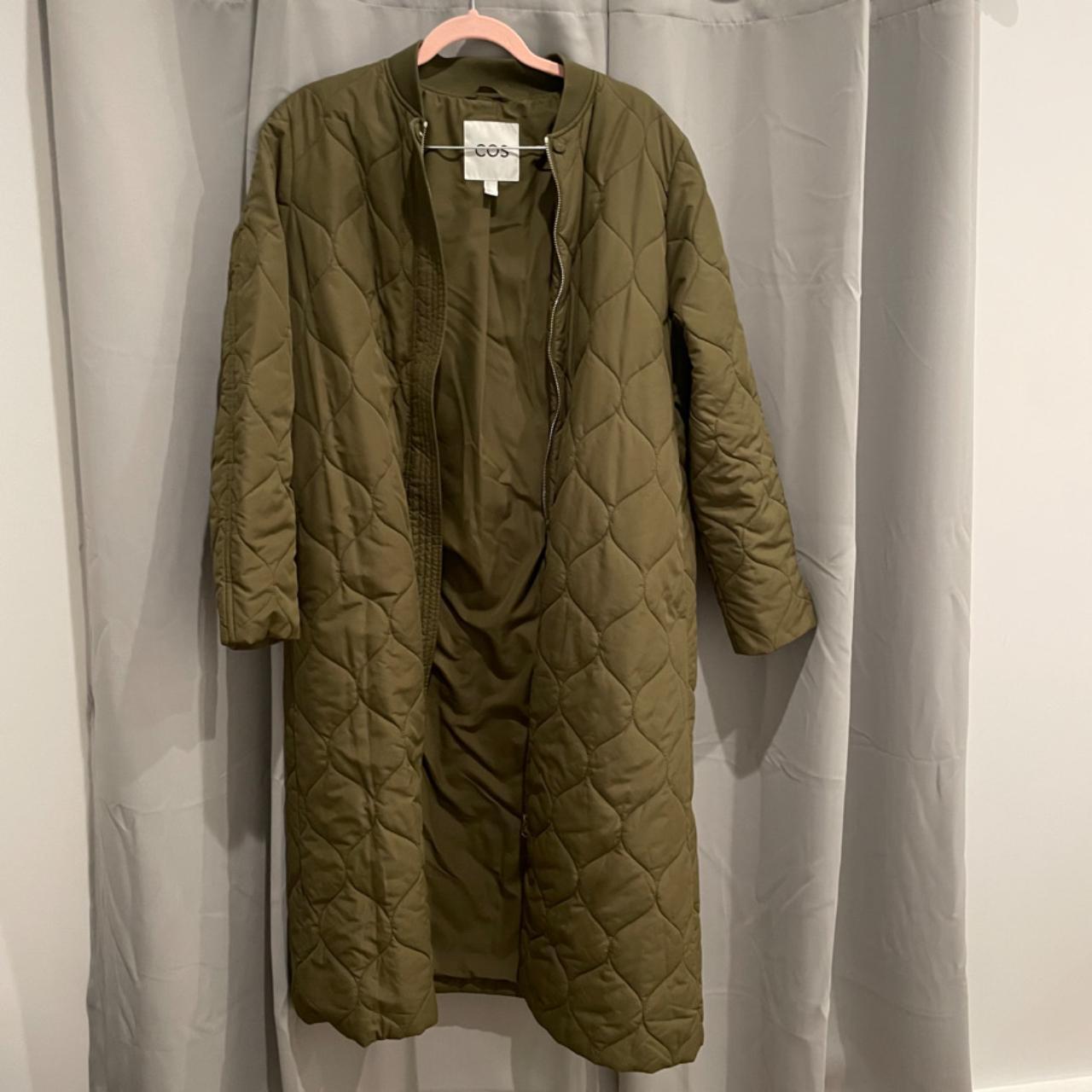 COS quilted coat for the fall/winter orig... - Depop