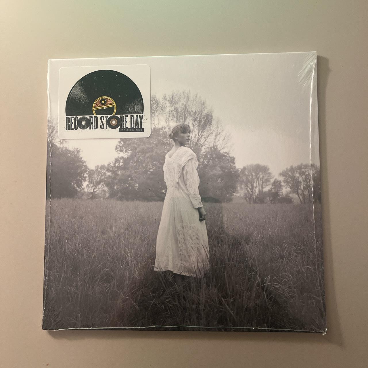 Taylor swift folklore the lakes 7 inch record store... - Depop