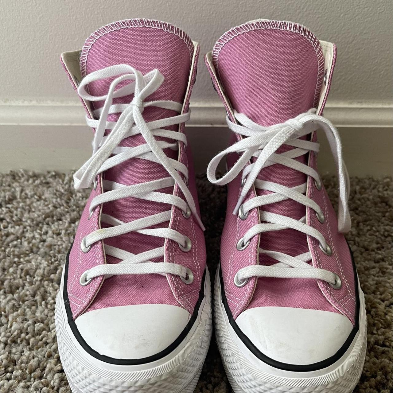 Converse Women's Pink and White Trainers | Depop
