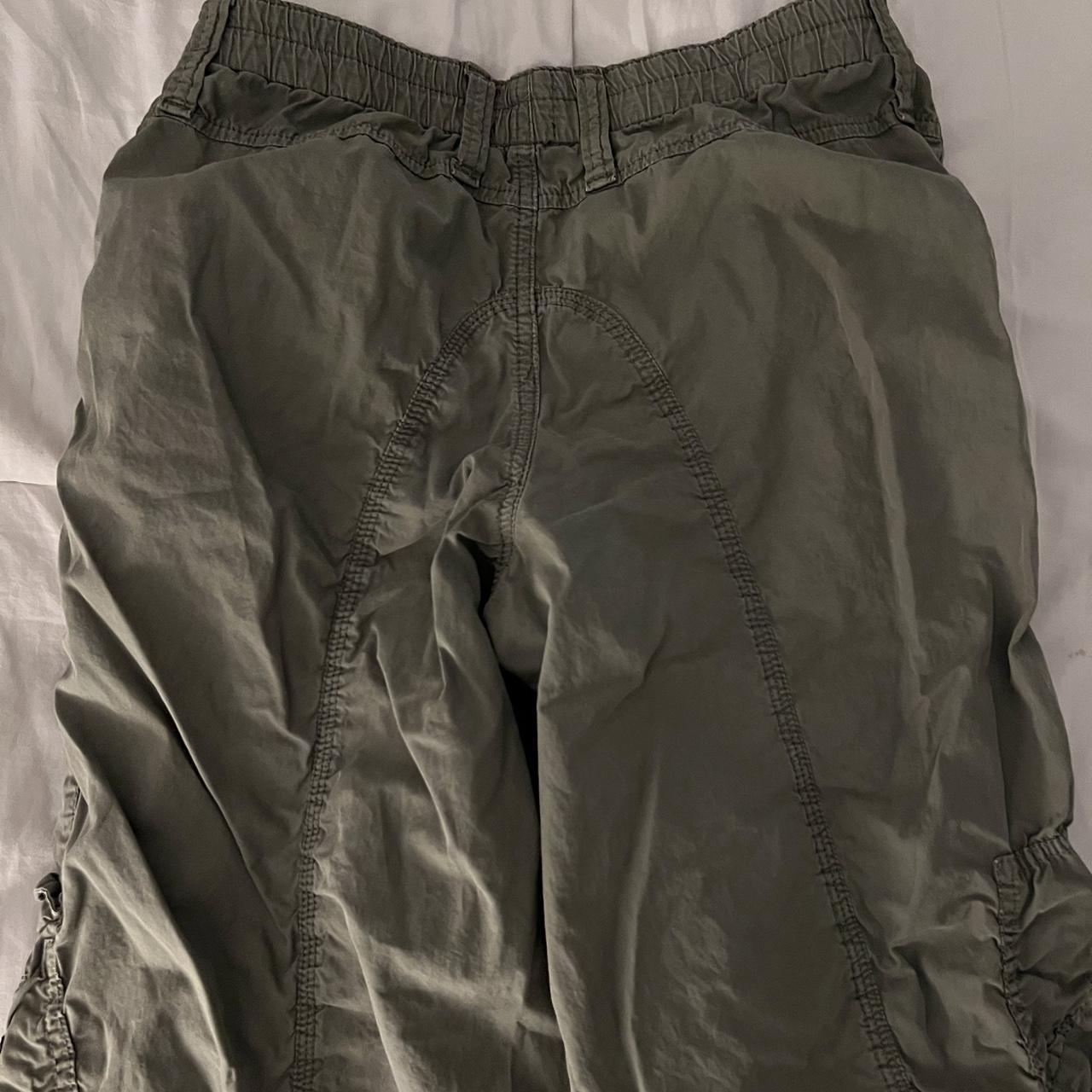 Urban Outfitters Green BDG Y2K Cargo Pants💚 -size... - Depop