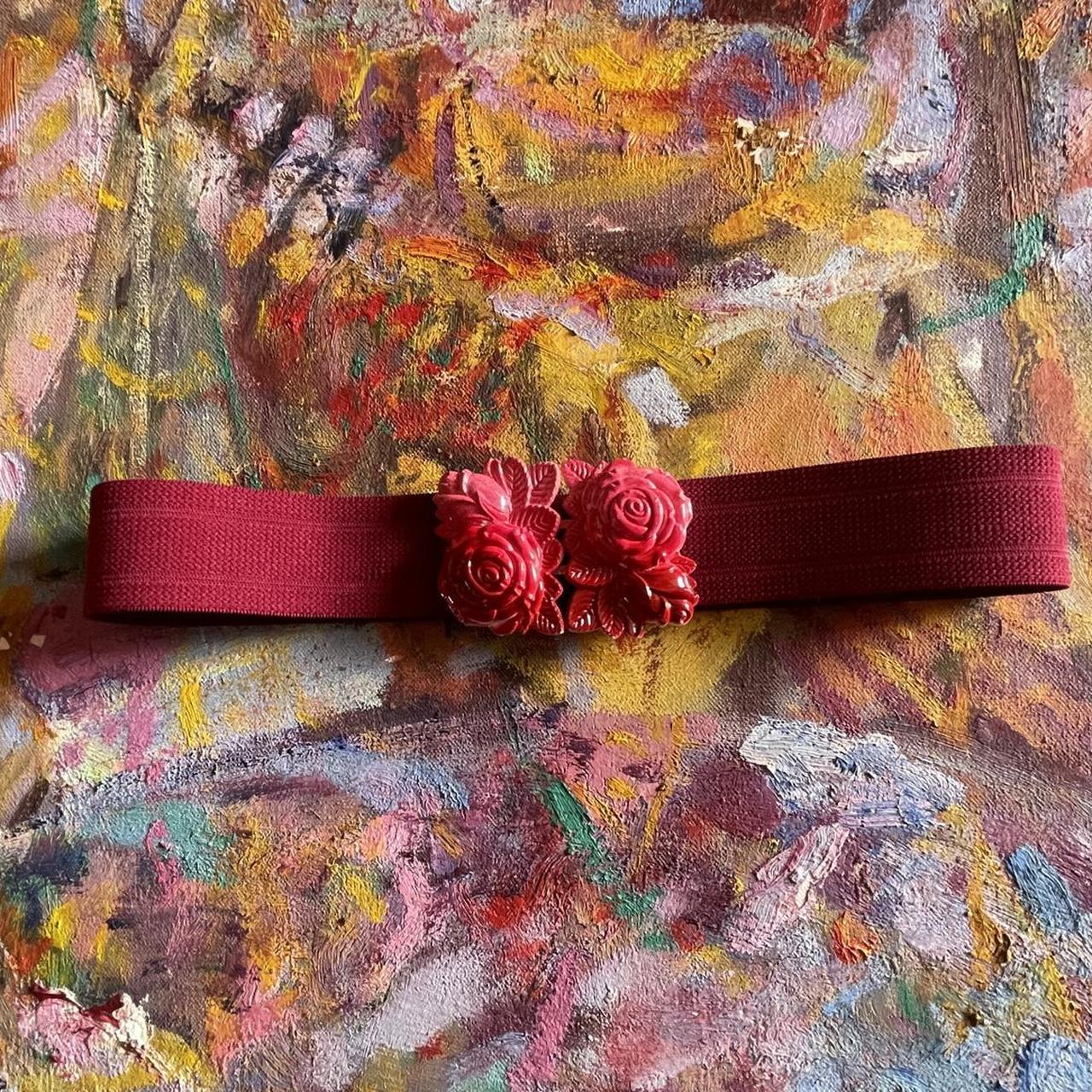 Red rose elastic featuring the cutest rose closure... - Depop