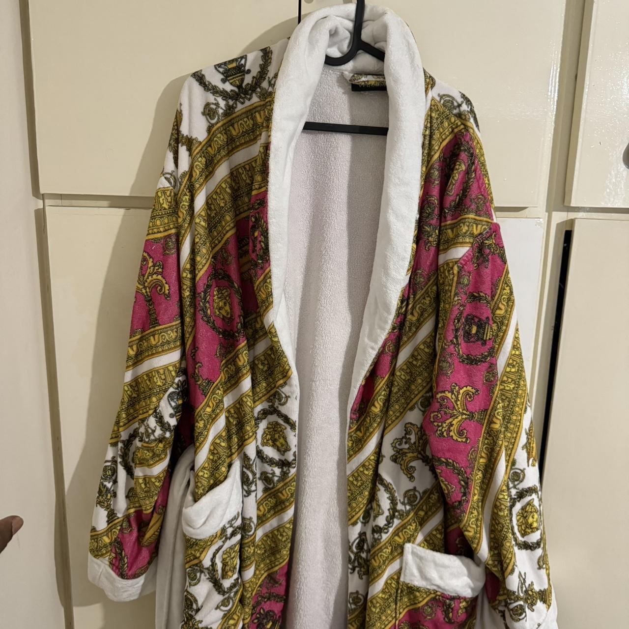 Pink and gold Versace bath robe Xxl fits more large - Depop
