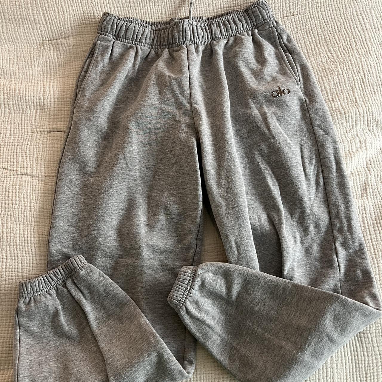 Grey Alo accolade sweatpants Size medium - Depop