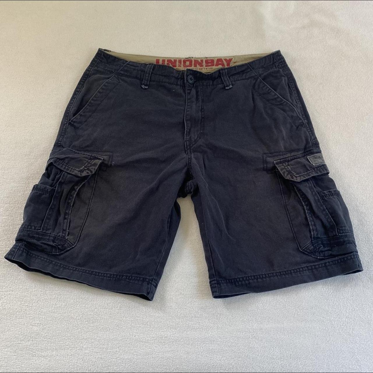stunning union bay navy cargo shorts! used but in... - Depop