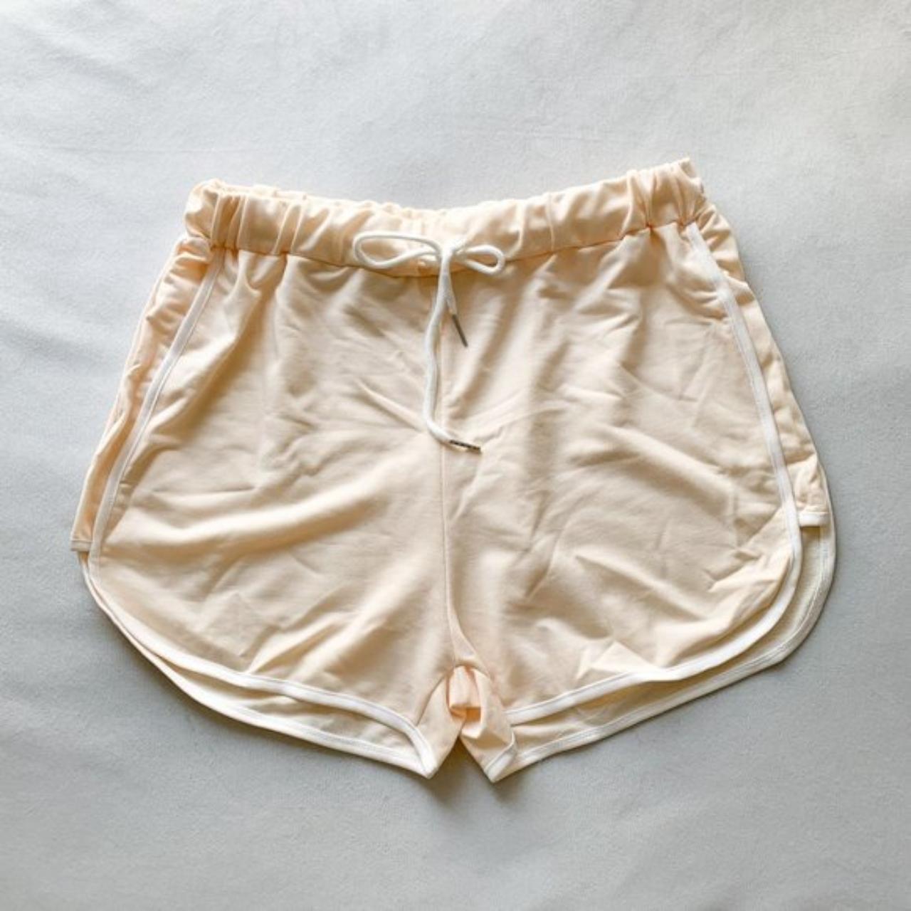 ASOS Women's Cream and White Shorts | Depop