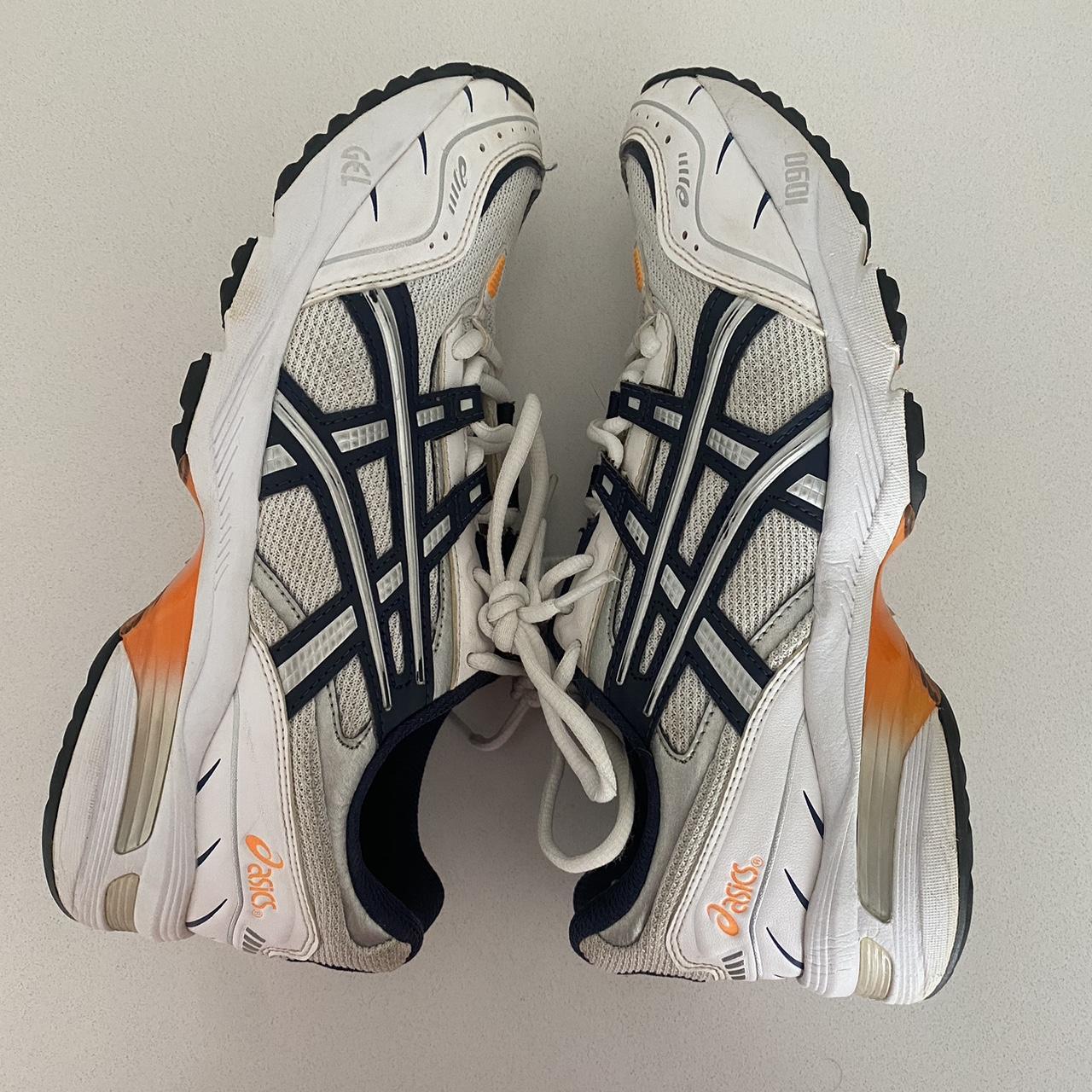 Asics Gel Runners size 39 - Depop