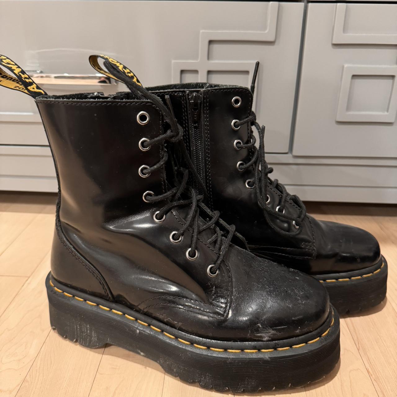 Platform doc martens Shiny leather - Depop