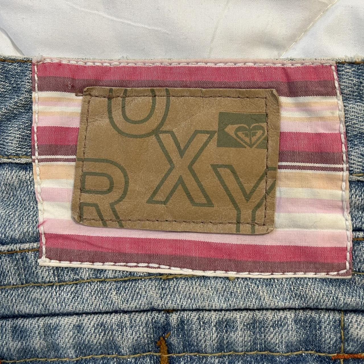 repop 🖤 vintage low rise roxy jeans 🖤 size women's 5... - Depop