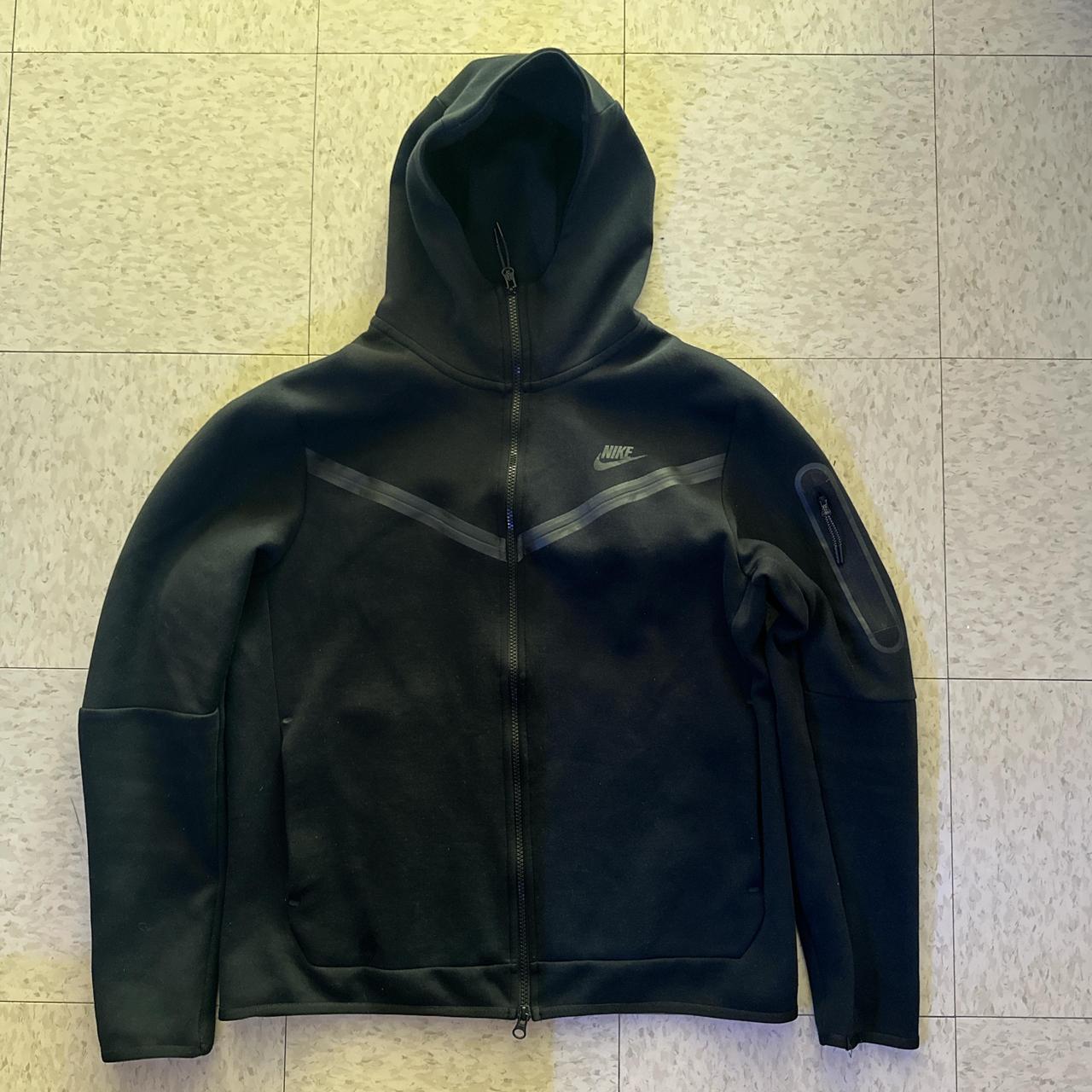 Black Nike Tech (Size L) - Depop