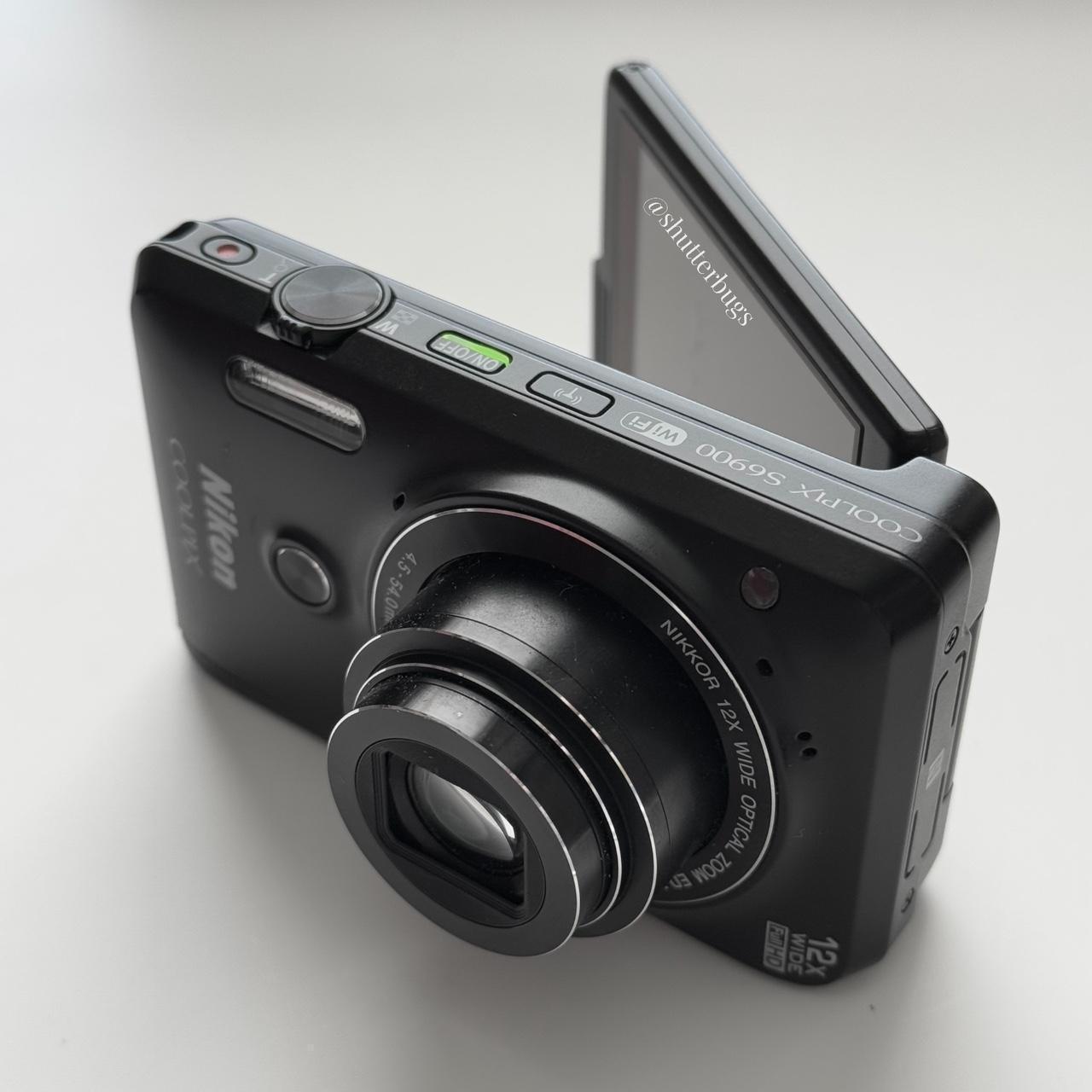 Nikon Coolpix S6900 Digital Camera Bundle♡ Comes... | Depop
