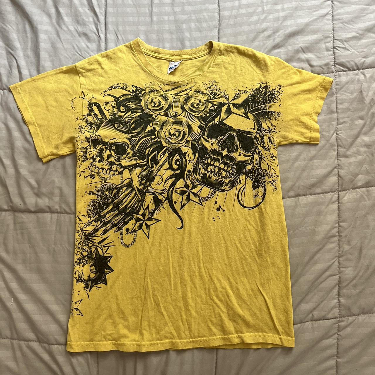 -skull tee -size medium -dm if any questions !! 🫀🫀... - Depop