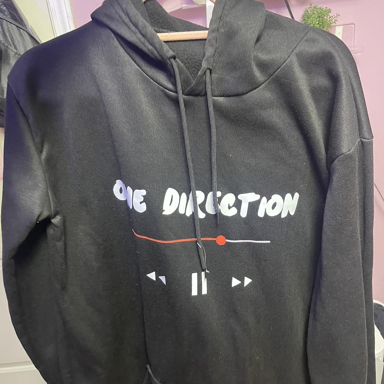 Women’s one direction hoodie size XL fits like a large - Depop