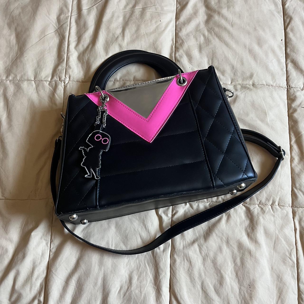 Edna/incredibles loungefly bag Shipping 13$... - Depop