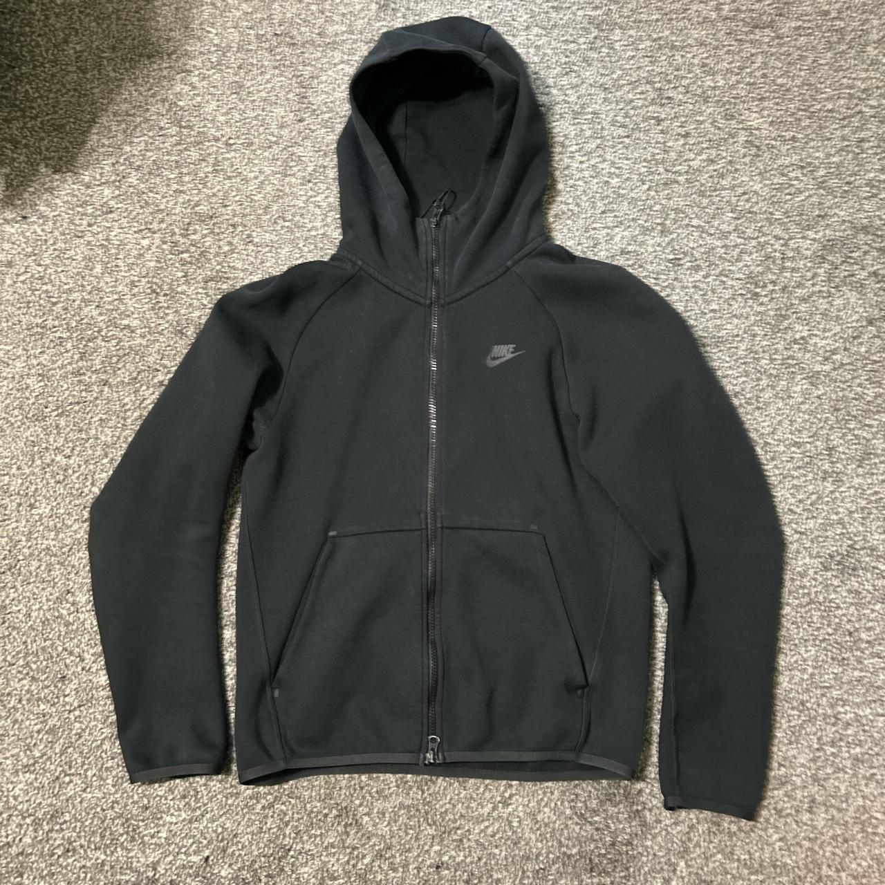 Nike Tech V1 Rarely worn - Depop