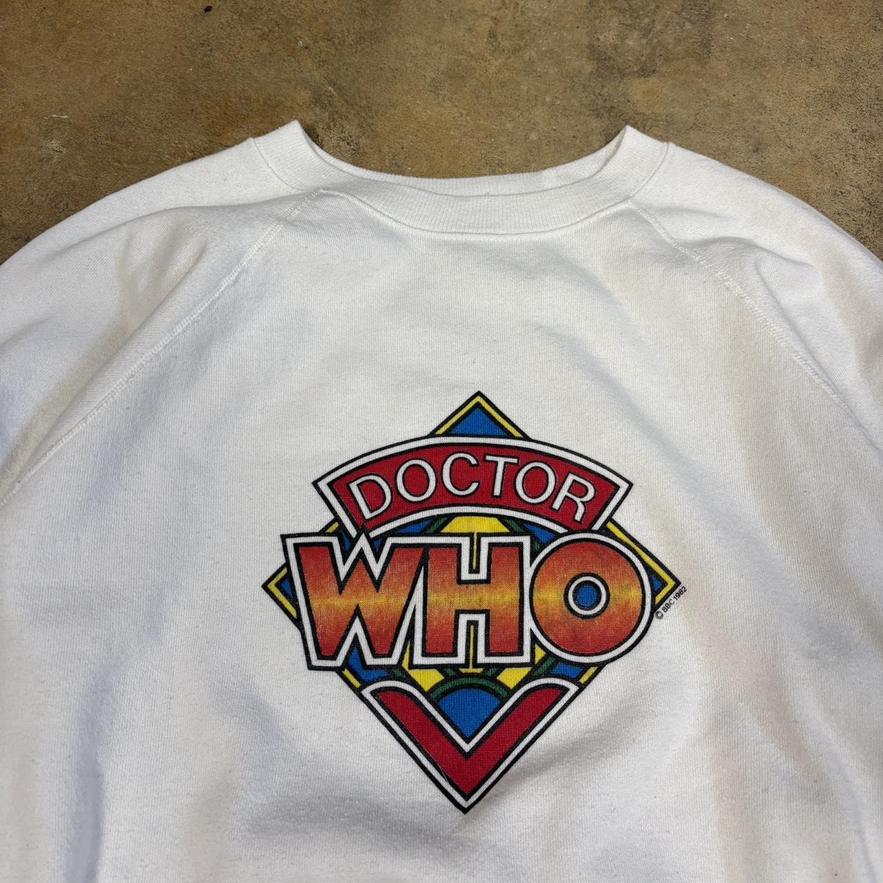 Vintage 80s doctor who white crewneck... | Depop
