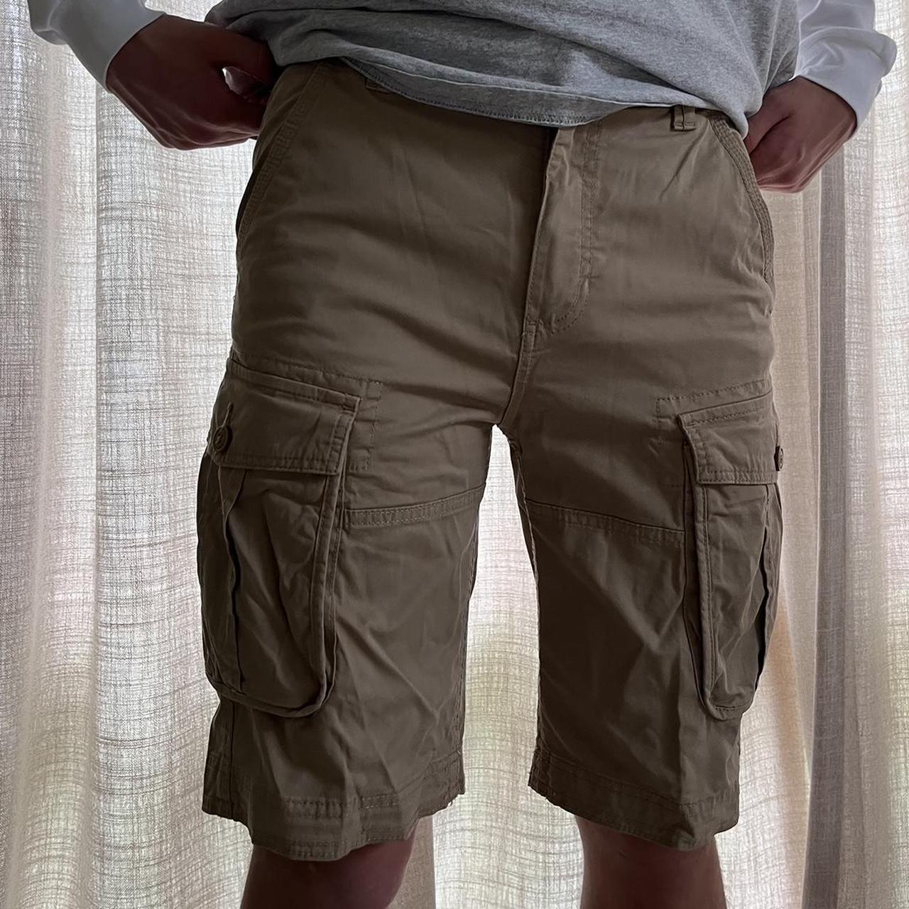 Light brown cargo shorts #cargo #vintage #shorts - Depop