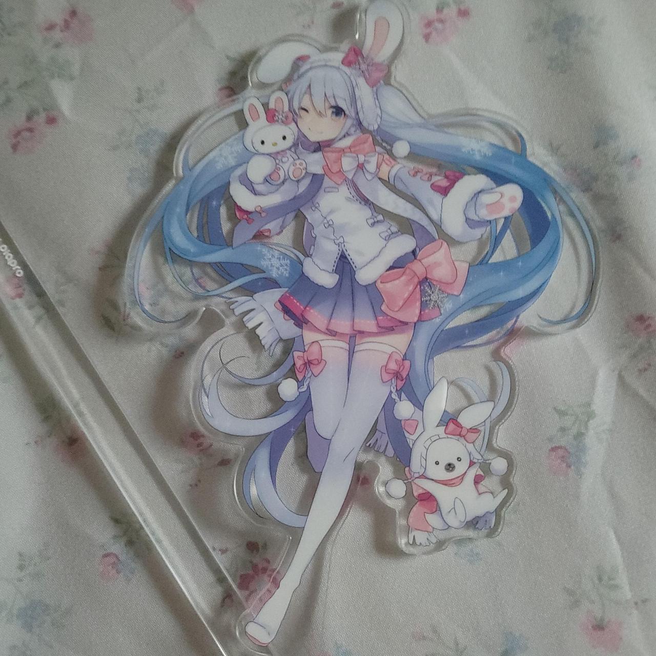 Hatsune Miku / Snow Miku & Hello Kitty Hokkaido 2018... | Depop