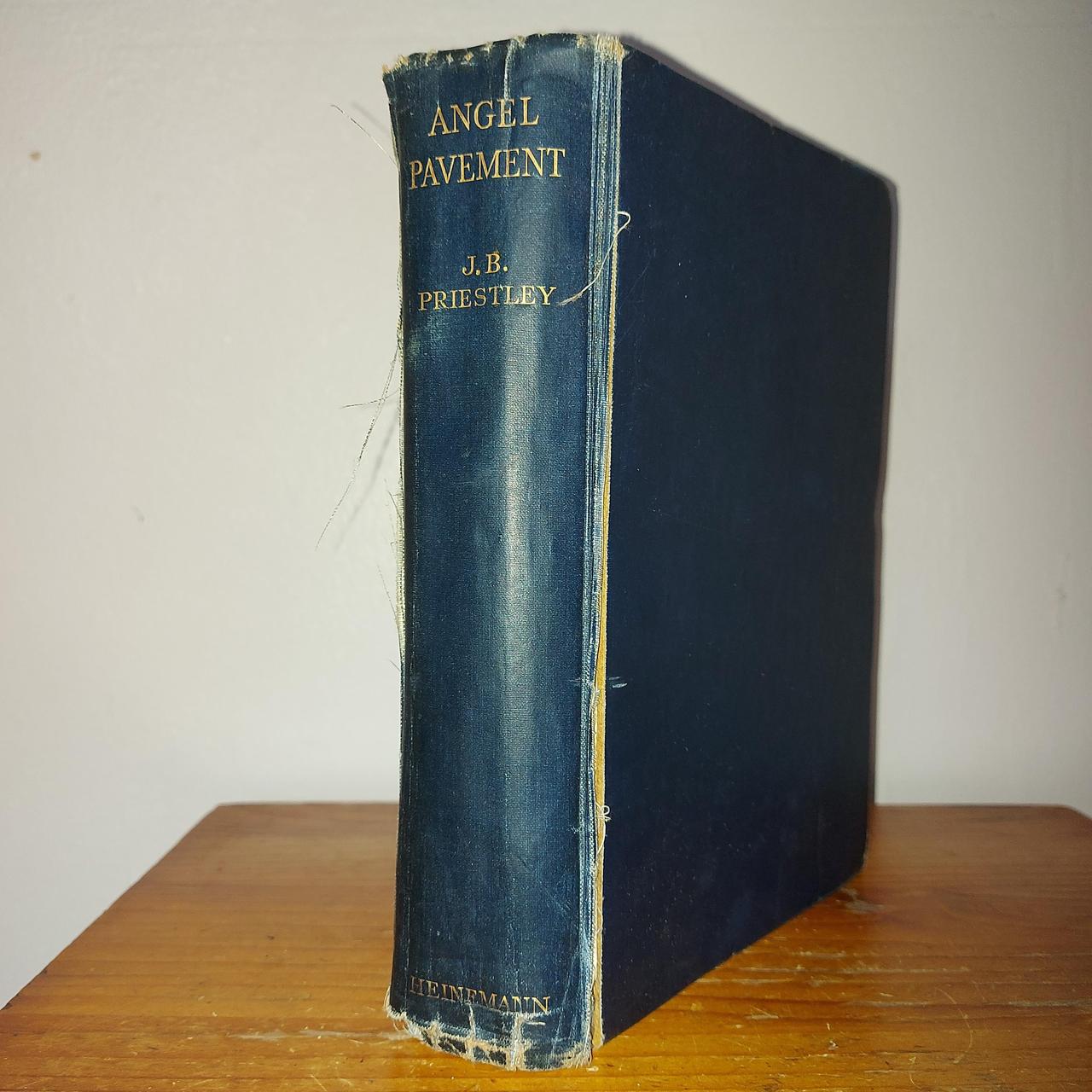 ANGEL PAVEMENT by J B PRIESTLEY 1ST EDITION 1930... - Depop