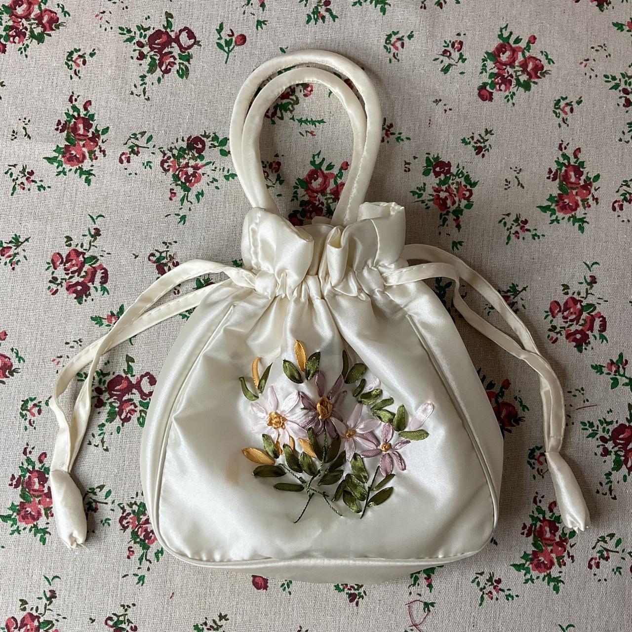 THE CUTEST BALLETCORE / COQUETTE FLORAL BAG Cream... - Depop