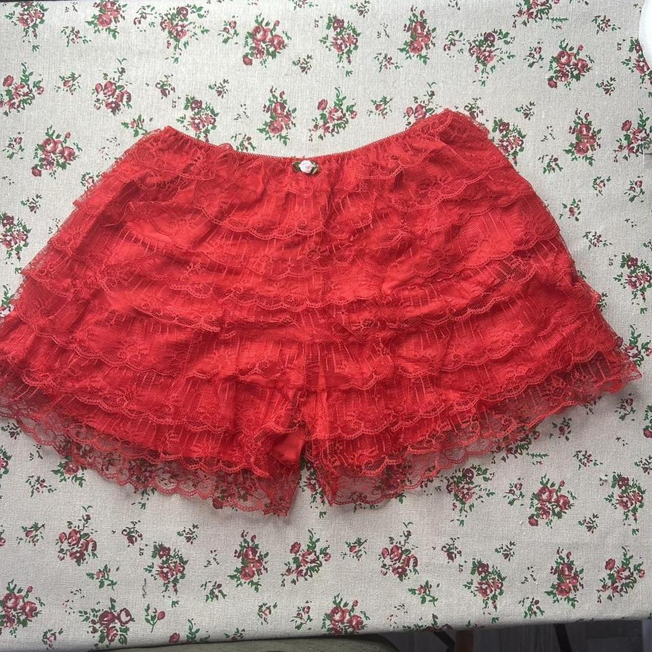 ADORABLE RED RUFFLE BLOOMER SHORTS. The cutest... - Depop