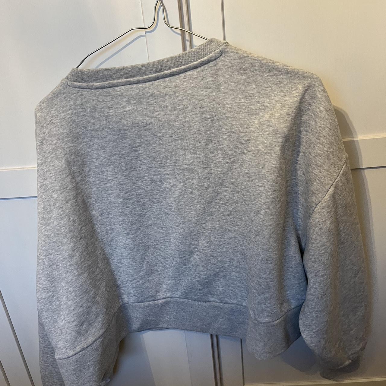 Puma cropped jumper Fits XS an S - Depop