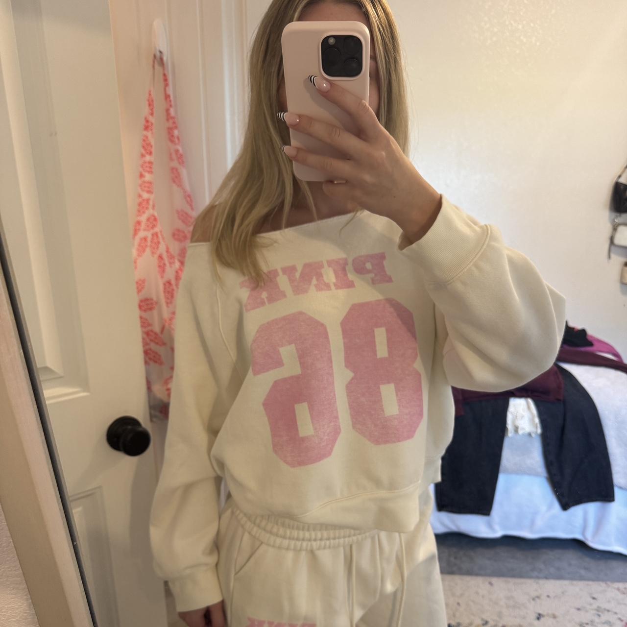 victoria’s secret PINK lounge set worn once top... | Depop