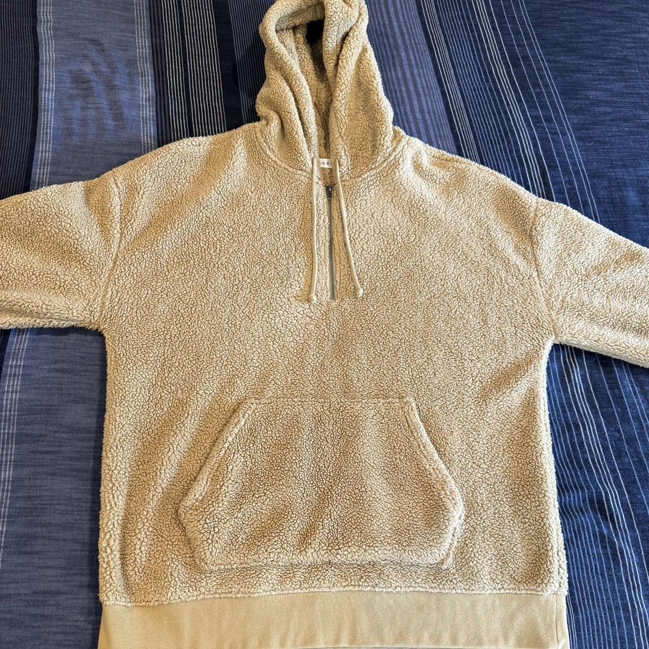 Pacsun Fur Hoodie with Quarter Zipper Size L 40$ - Depop